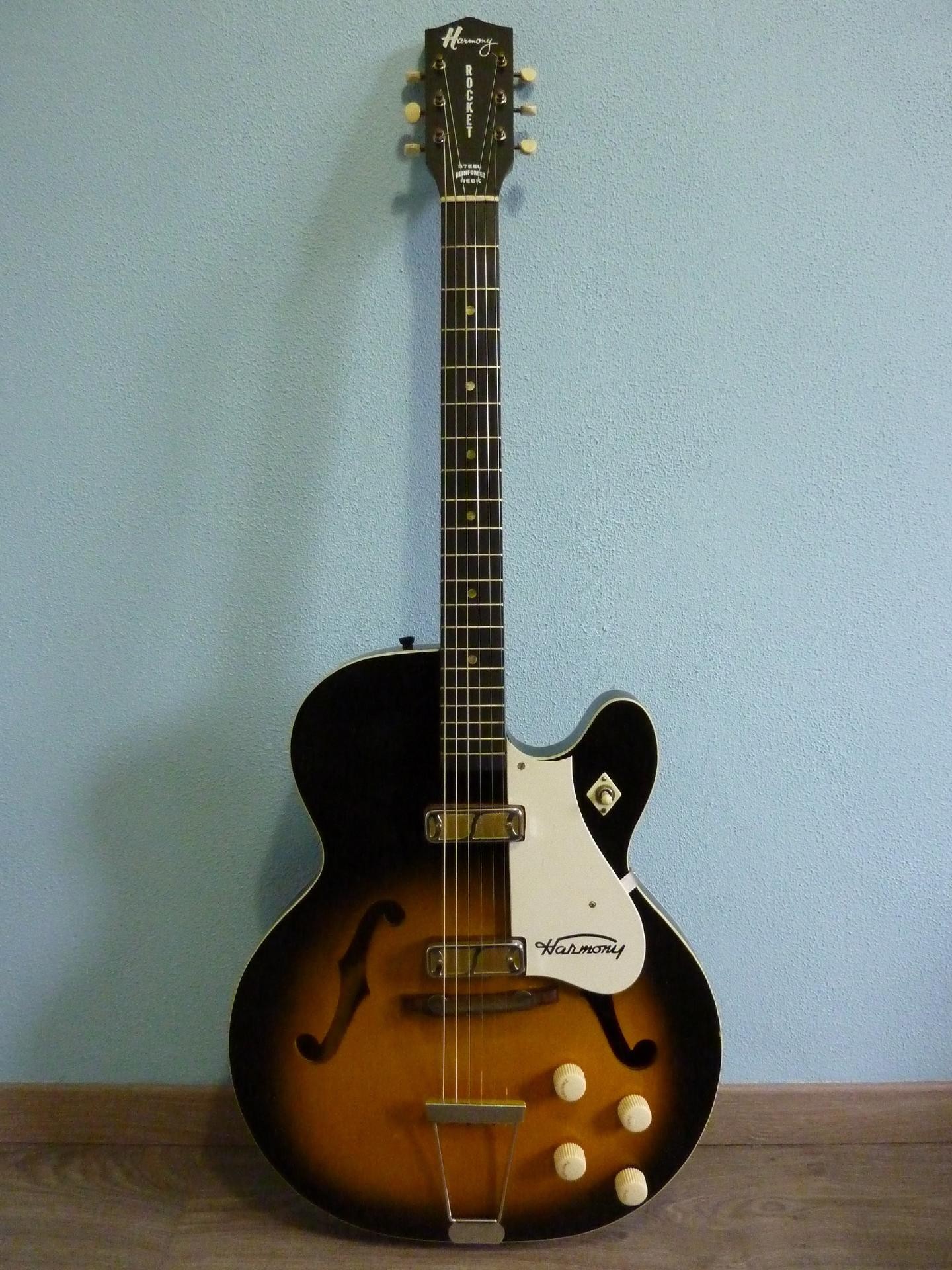 1961 Harmony Rocket H54 - Buy vintage Harmony guitar at Hender Amps ...
