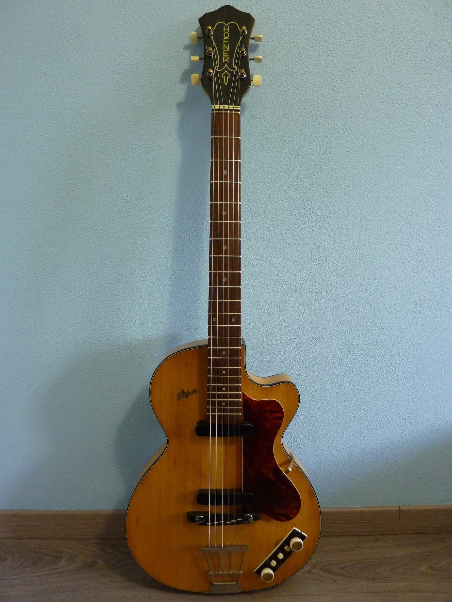 1959 Hofner Club 50 - Buy vintage Hofner guitar at Hender Amps vintage ...