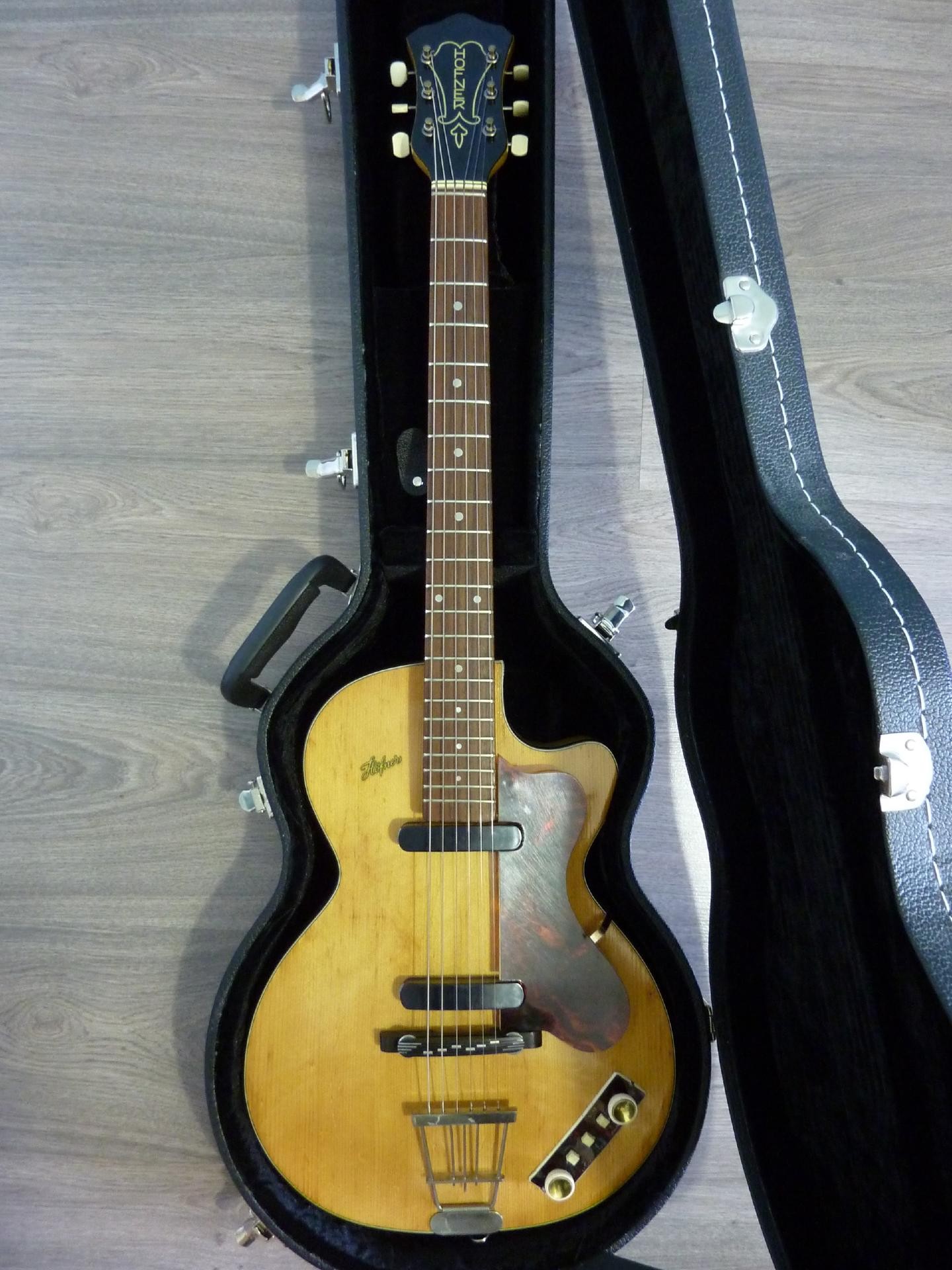 1959 Hofner Club 50 - Buy vintage Hofner guitar at Hender Amps vintage ...