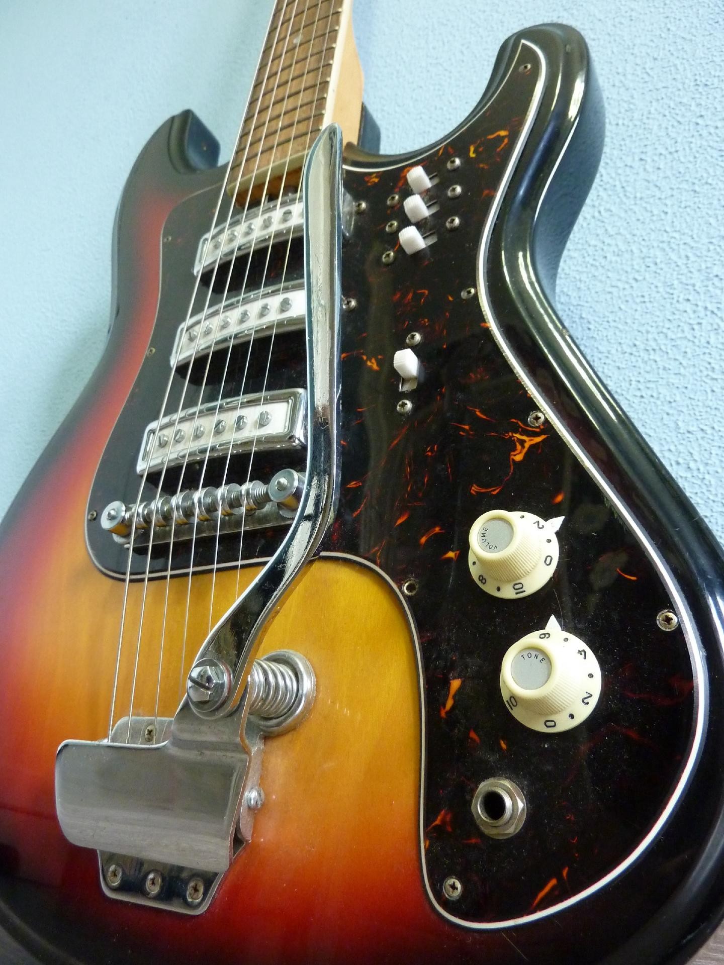 Teisco / Kawai electric guitar - Buy vintage Teisco guitar at Hender ...