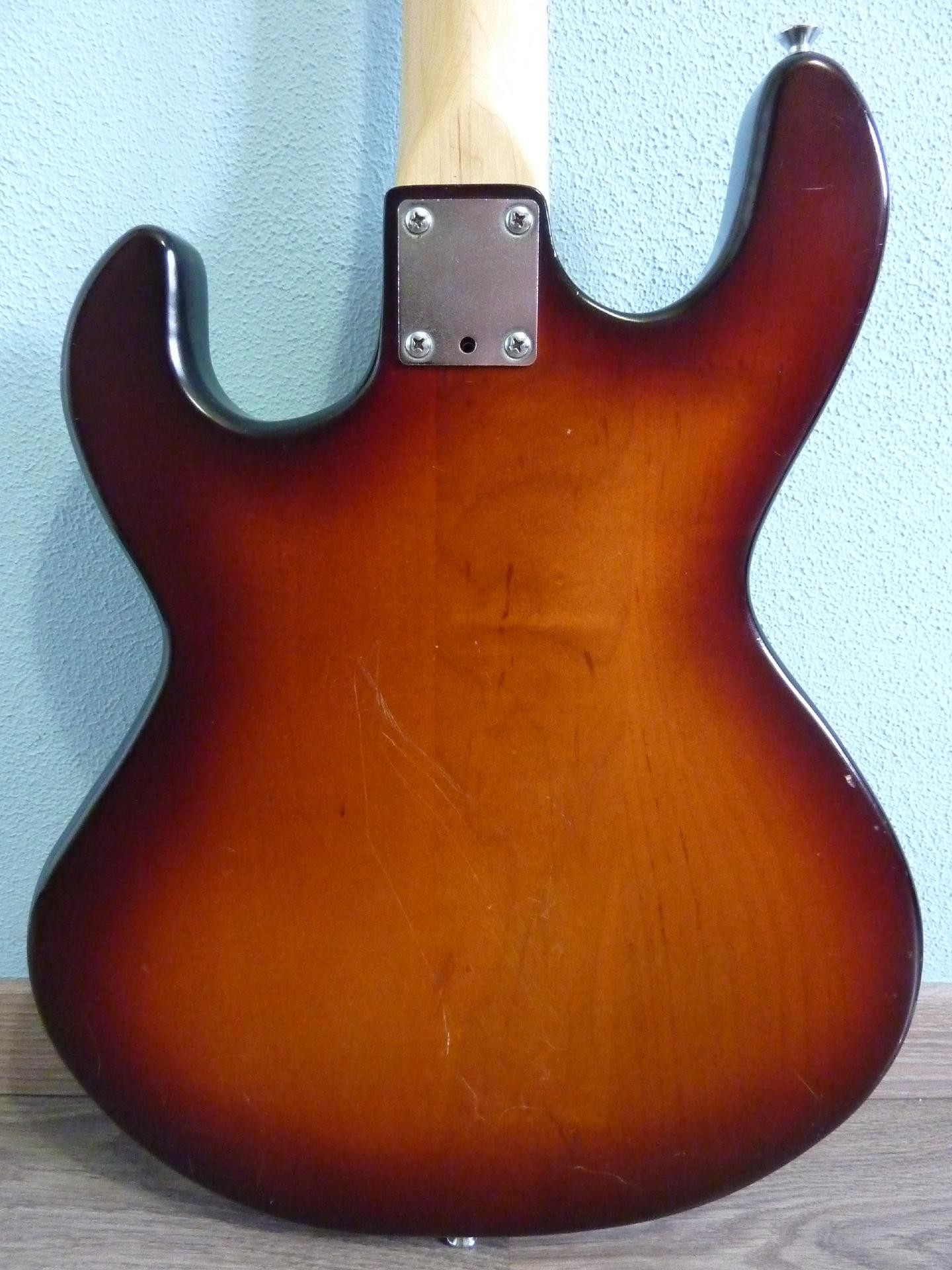 Peavey electric guitar - Buy vintage Peavey guitar at Hender Amps ...