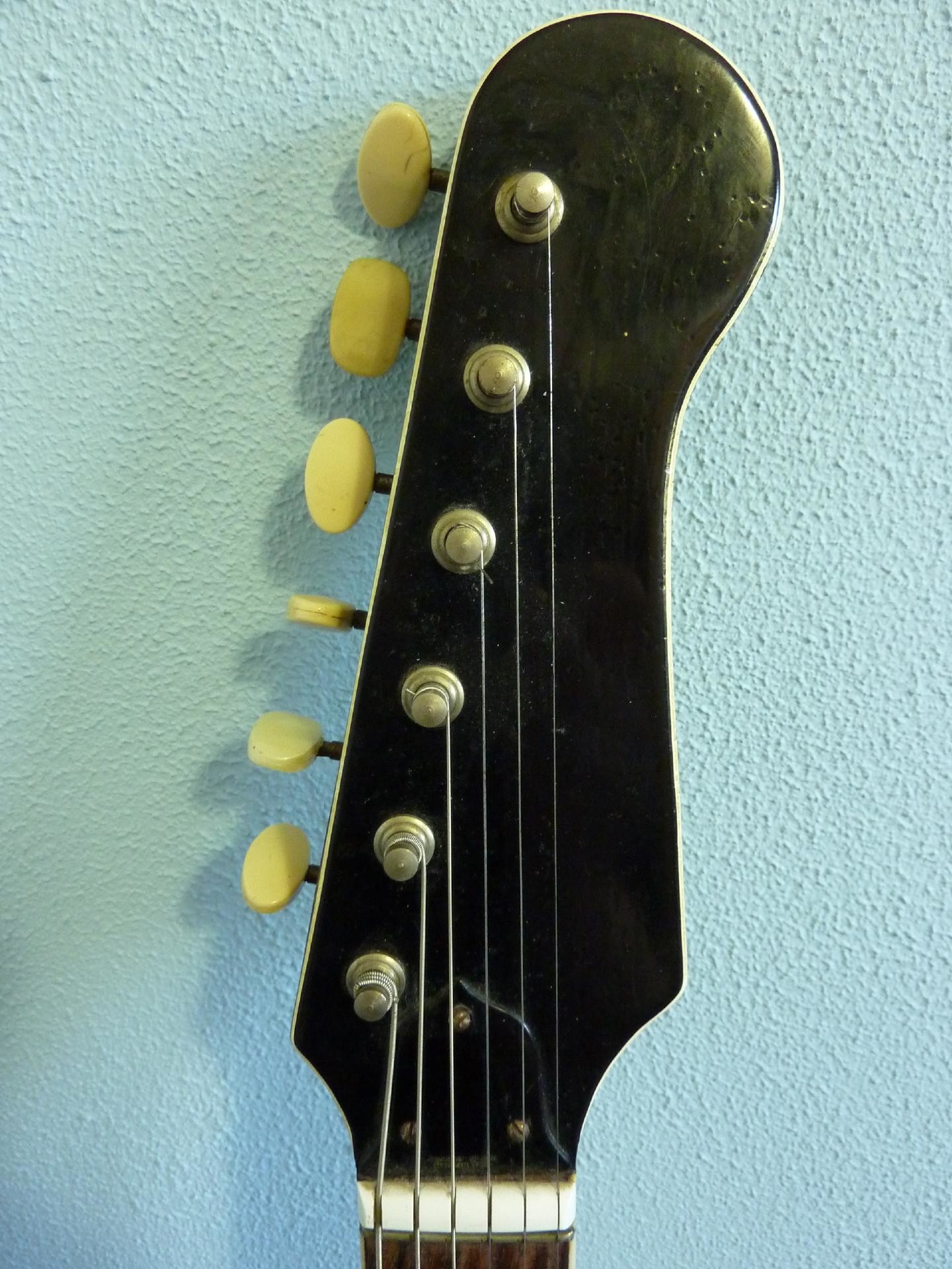 EKO electric guitar - Buy vintage EKO guitar at Hender Amps vintage ...